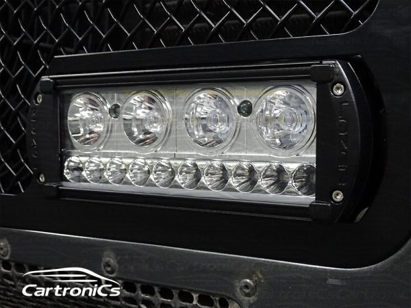 Land Rover Defender Light Upgrade – Cartronics