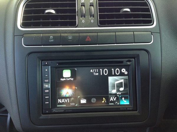 VW Polo Navigation and CarPlay